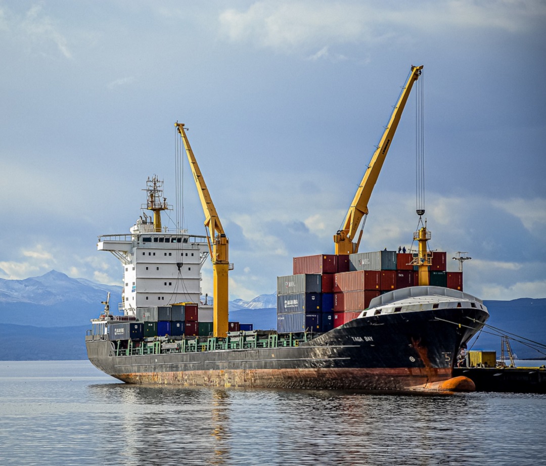 Pengiriman Kargo: Pengertian, Jenis, dan Cara Penggunaan | Cermati Protect