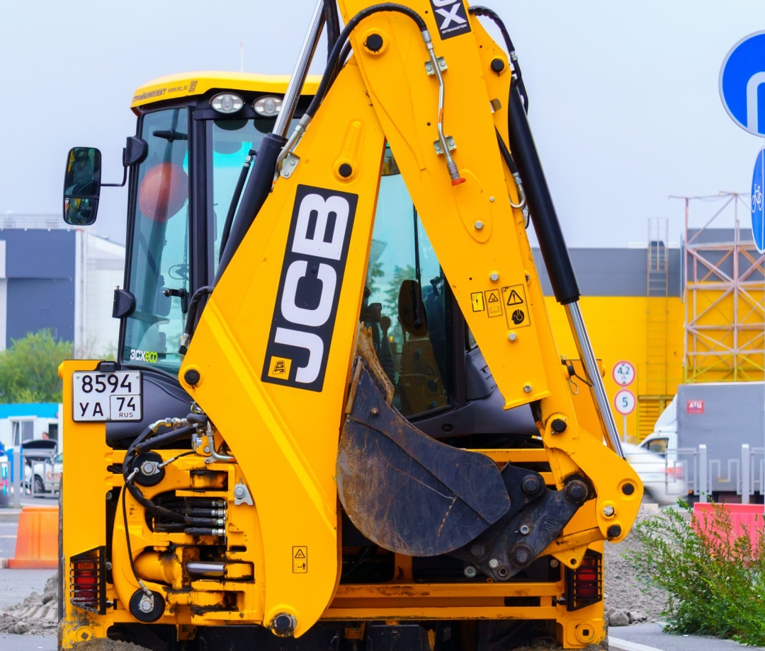 Sejarah JCB Excavator dan Produk Andalannya